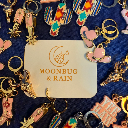 Moonbug & Rain – Moonbug & Rain