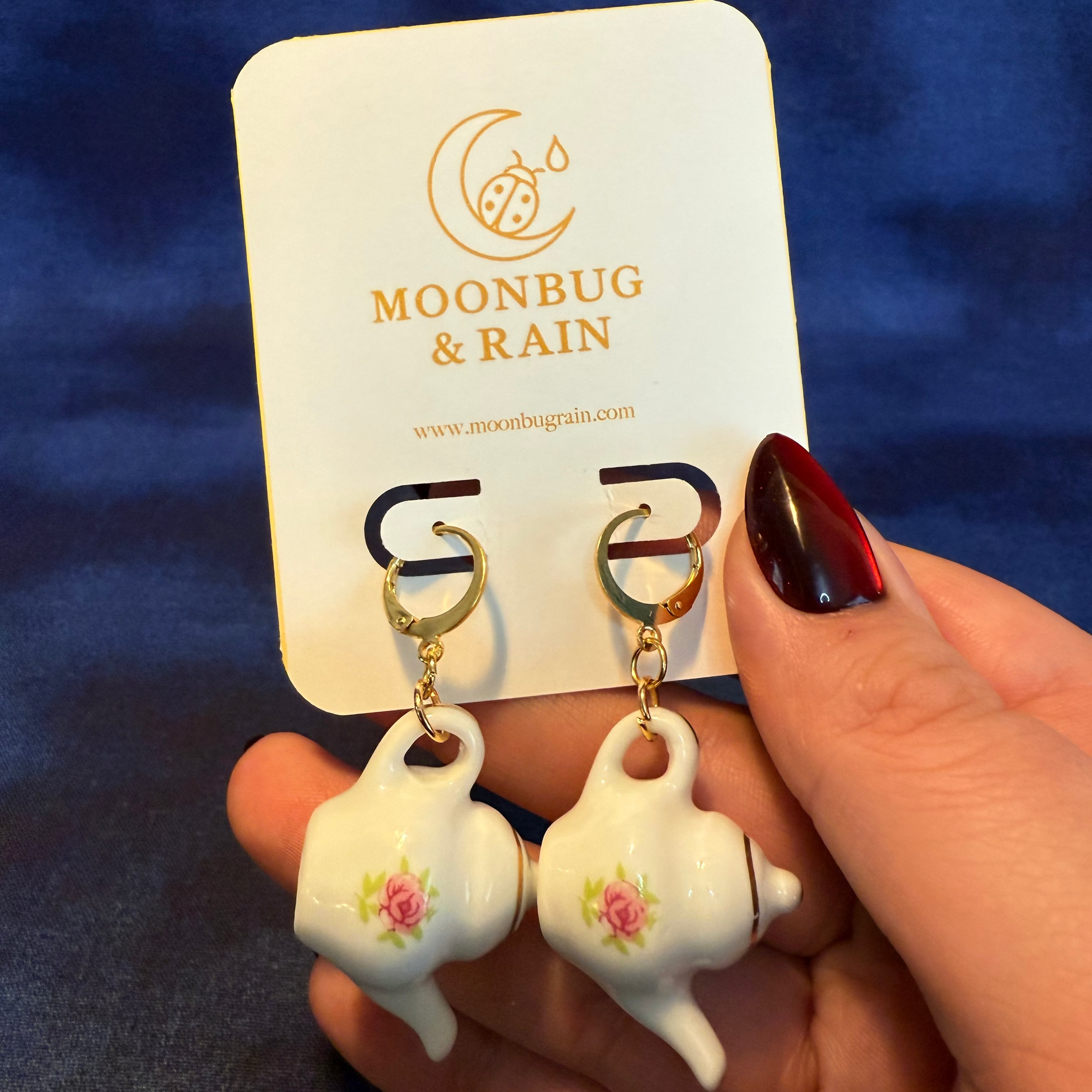 Porcelain Teapots – Moonbug & Rain
